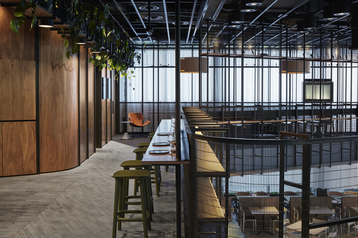 MercedesMe | Restaurant & Bar Design Awards