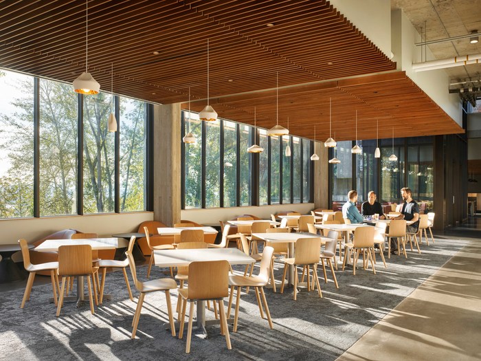 Center Table | Restaurant & Bar Design Awards