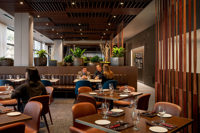Daniel's Broiler | Restaurant & Bar Design Awards